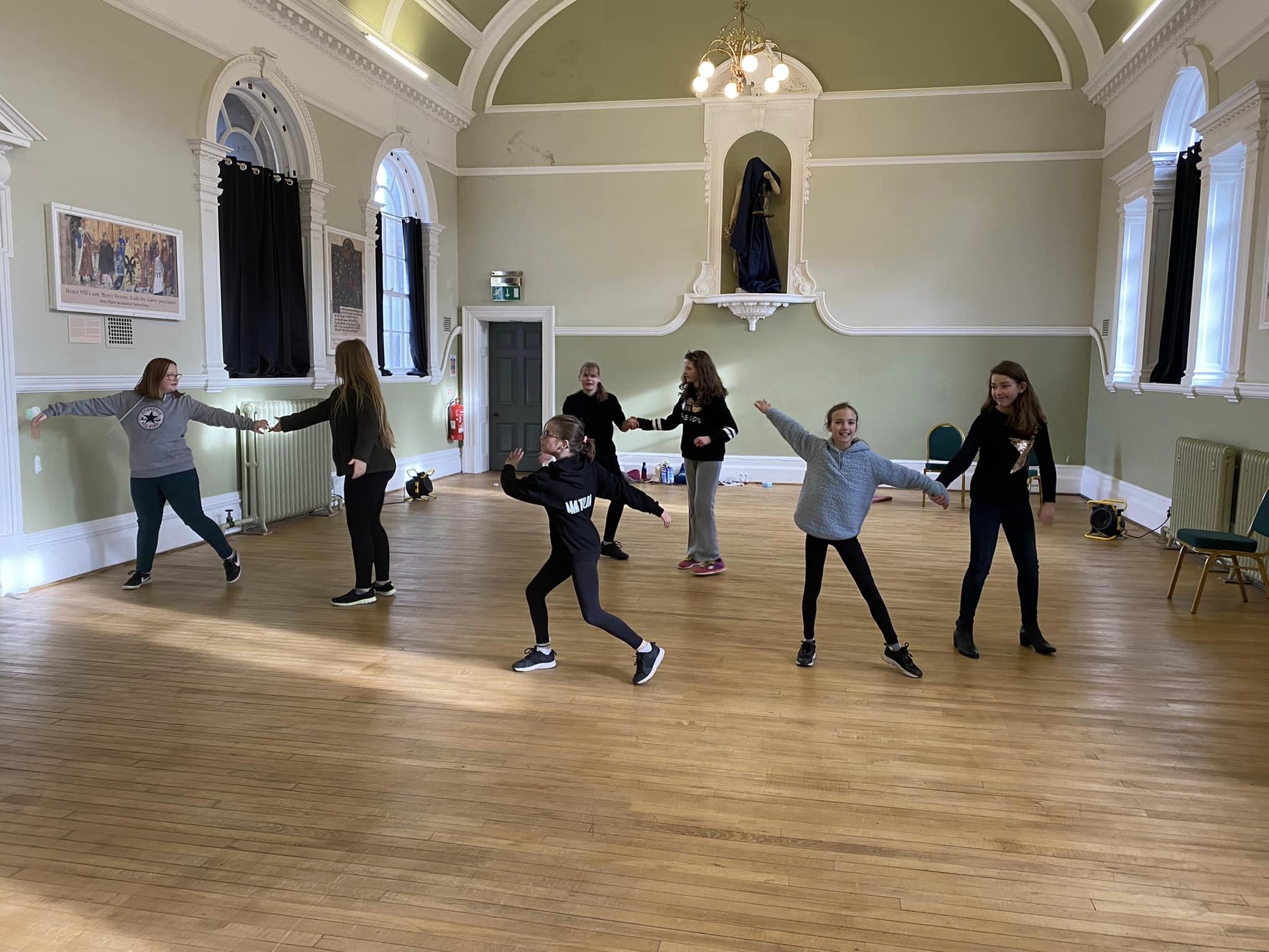 Theatre School - Magic Floor Productions