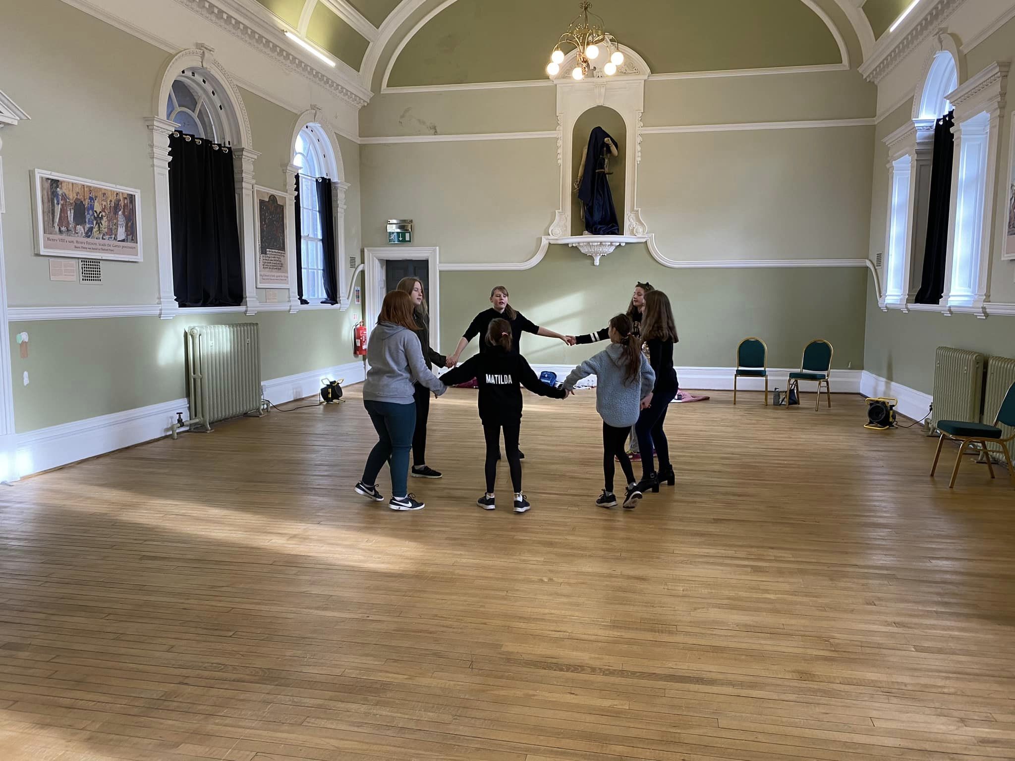 Theatre School - Magic Floor Productions